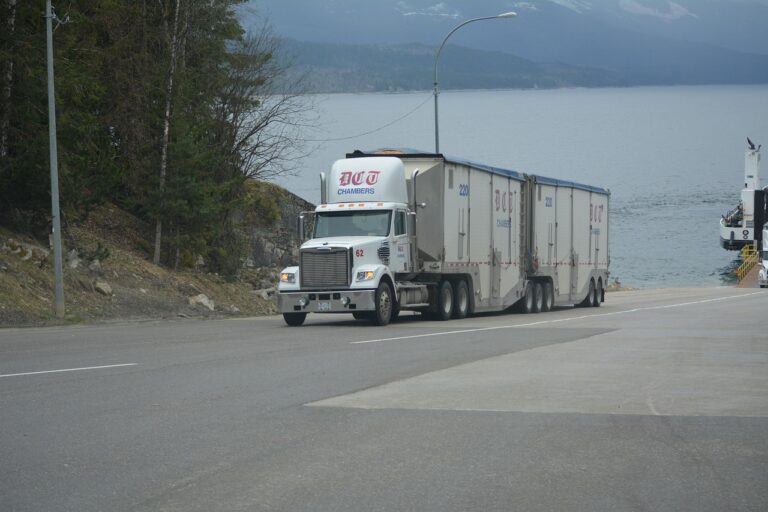 Reefer Trucking: A Guide to Refrigerated Transportation | Logity Dispatch