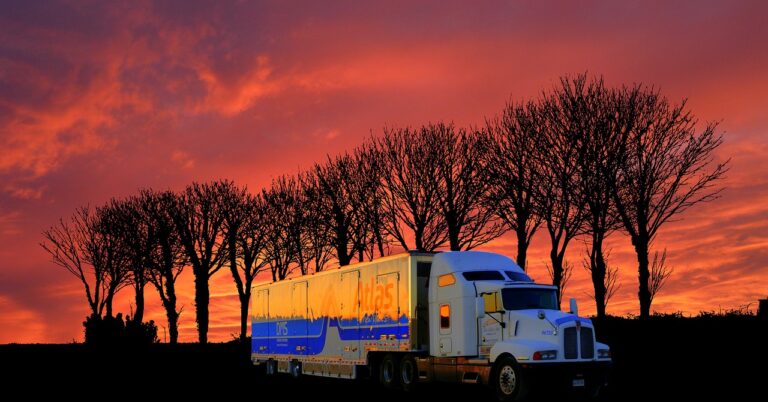 Reefer Trucking: A Guide to Refrigerated Transportation | Logity Dispatch
